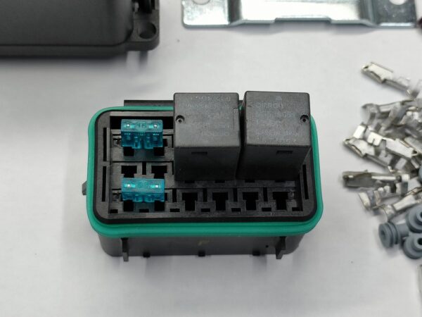防水小型ヒューズ＆リレーボックス 3回路 PDM3 KIT 大電流対応バージョン – FRS performance engineering